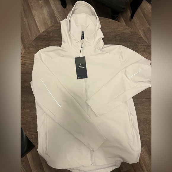 lululemon athletica | Jackets & Coats | Lululemon Warp Light Jacket ...